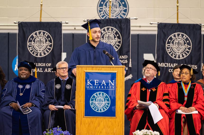 Kean Celebrates Honors Graduates at Convocation - Kean University