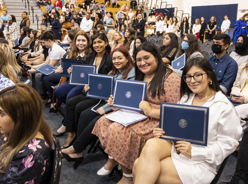 Kean Celebrates Honors Graduates at Convocation - Kean University