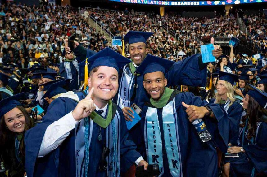 Kean Awards Nearly 3,000 Bachelor’s Degrees to Class of 2023 - Kean ...